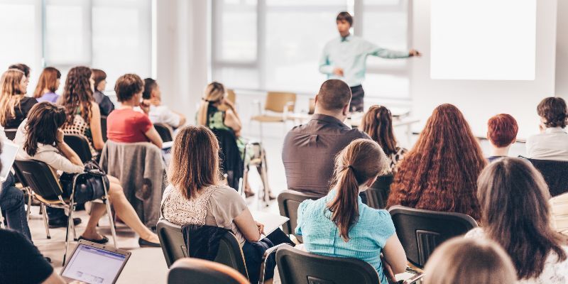 AI-Driven Customer Service Excellence Training Course